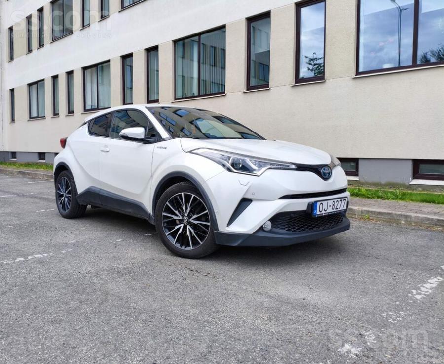 Белый Тойота C-HR 2018 в Рига, объемом двигателя 1.80 л и пробегом 104 тыс. км за 17300 €, фото 12 на AUTOMOTO.COM.LV