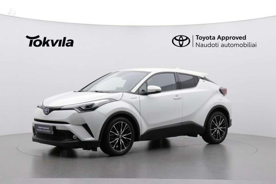 White Toyota C-HR 2018 in Vilnius, with an engine capacity of 1.80 L and mileage of 134 thousand km for 20500 €, photo 1 on AUTOMOTO.COM.LV