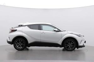White Toyota C-HR 2018 in Vilnius, with an engine capacity of 1.80 L and mileage of 134 thousand km for 20500 €, photo 18 on AUTOMOTO.COM.LV