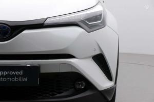 White Toyota C-HR 2018 in Vilnius, with an engine capacity of 1.80 L and mileage of 134 thousand km for 20500 €, photo 21 on AUTOMOTO.COM.LV
