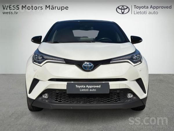 Toyota C-HR 2018 in Riga on AUTOMOTO.COM.LV White Toyota C-HR 2018 in Riga, with an engine capacity of 1.80 L and mileage of 109 thousand km for 17990 €, photo 6 on AUTOMOTO.COM.LV