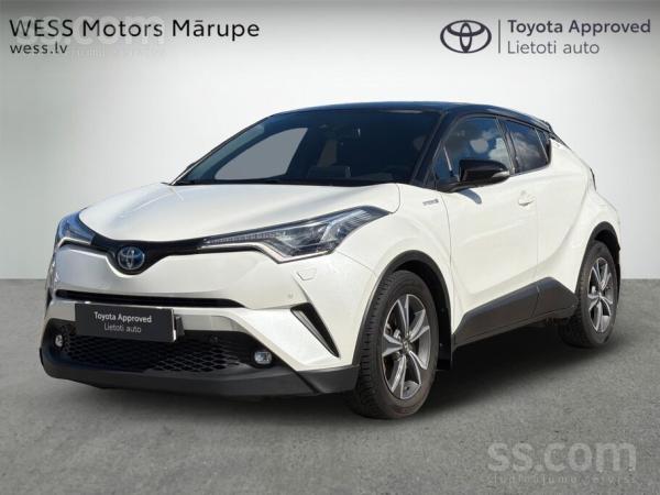 White Toyota C-HR 2018 in Riga, with an engine capacity of 1.80 L and mileage of 109 thousand km for 17990 €, photo 1 on AUTOMOTO.COM.LV