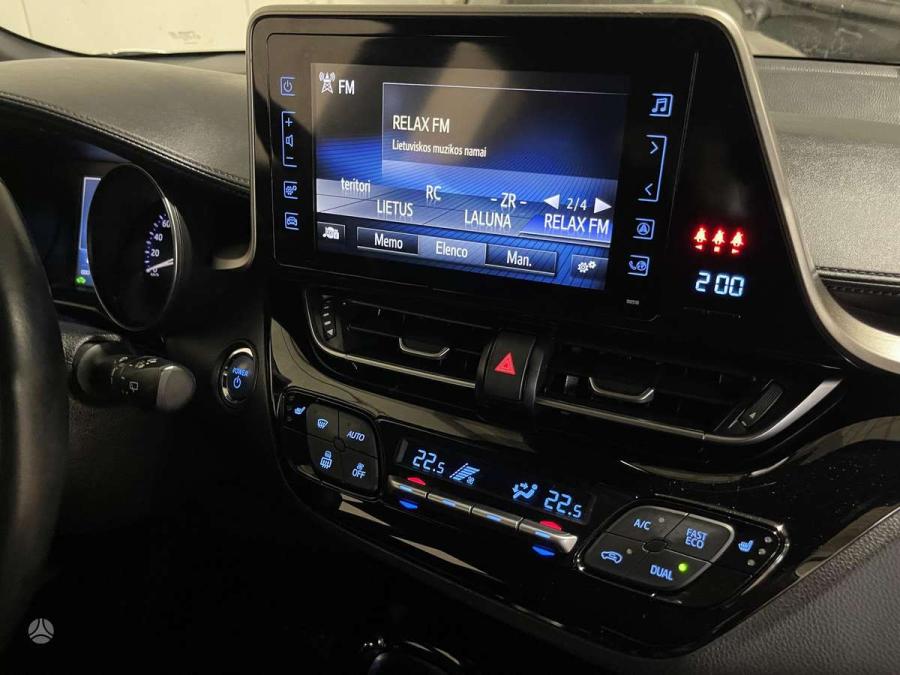 Balts Toyota C-HR 2018 Klaipėda, ar dzinēja tilpumu 1.80 L un nobraukumu 164 tūkst. km par 15500 €, foto 7 vietnē AUTOMOTO.COM.LV
