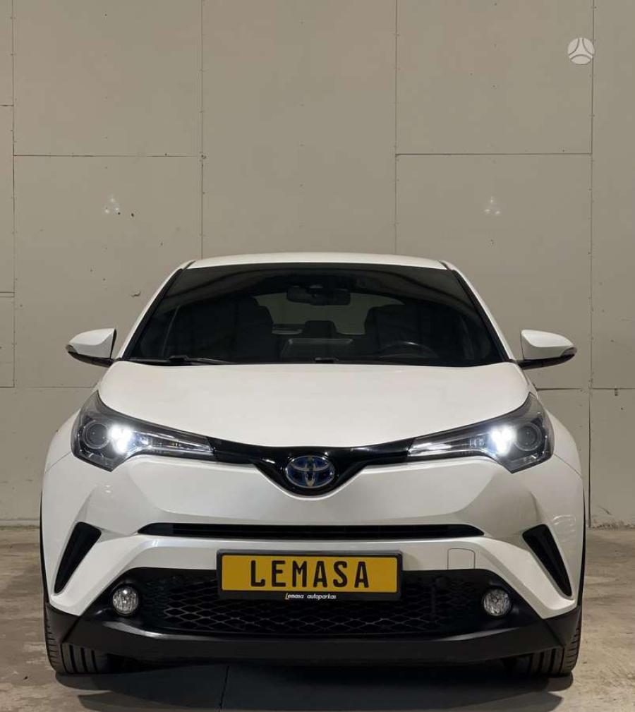 Balts Toyota C-HR 2018 Klaipėda, ar dzinēja tilpumu 1.80 L un nobraukumu 164 tūkst. km par 15500 €, foto 29 vietnē AUTOMOTO.COM.LV