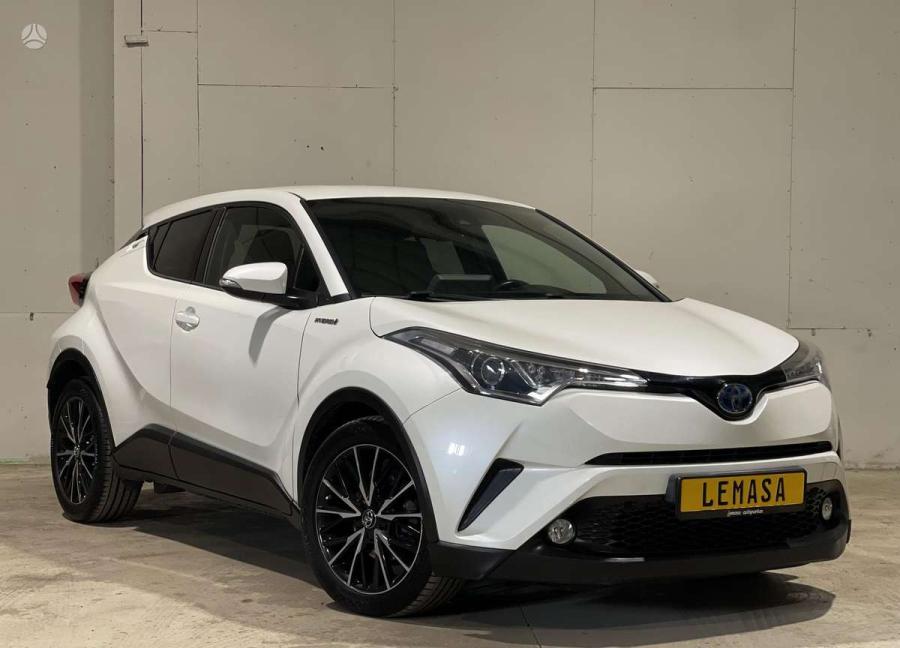 Balts Toyota C-HR 2018 Klaipėda, ar dzinēja tilpumu 1.80 L un nobraukumu 164 tūkst. km par 15500 €, foto 34 vietnē AUTOMOTO.COM.LV