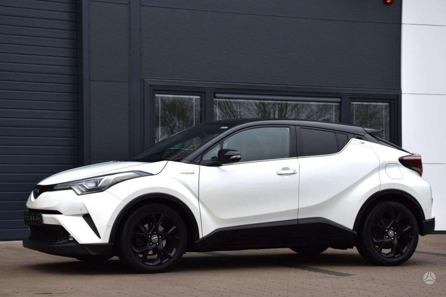Balts Toyota C-HR 2019 Viļņa, ar dzinēja tilpumu 1.80 L un nobraukumu 93 tūkst. km par 17800 €, foto 26 vietnē AUTOMOTO.COM.LV