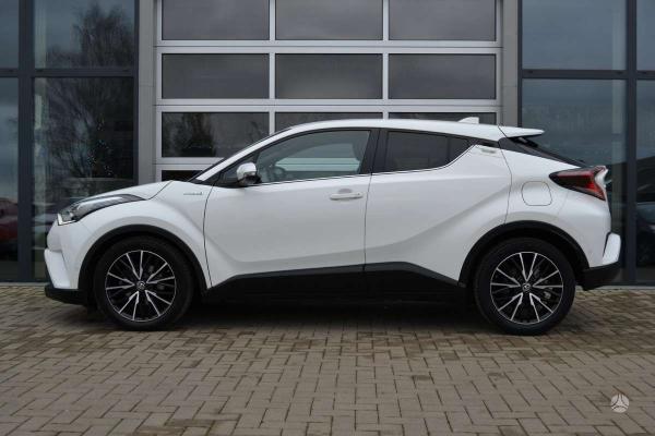 Balts Toyota C-HR 2019 Viļņa, ar dzinēja tilpumu 1.80 L un nobraukumu 176 tūkst. km par 18500 €, foto 5 vietnē AUTOMOTO.COM.LV