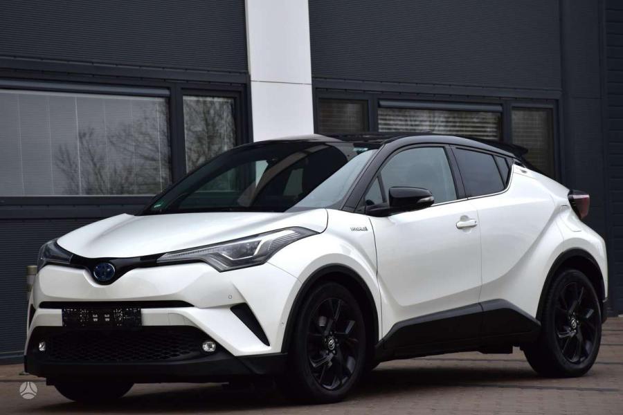 Белый Тойота C-HR 2019 в Вильнюс, объемом двигателя 1.80 л и пробегом 94 тыс. км за 17600 €, фото 23 на AUTOMOTO.COM.LV