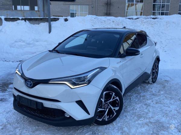 Balts Toyota C-HR 2019 Viļņa, ar dzinēja tilpumu 1.80 L un nobraukumu 124 tūkst. km par 16500 €, foto 2 vietnē AUTOMOTO.COM.LV