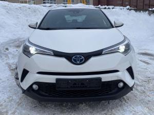 Белый Тойота C-HR 2019 в Вильнюс, объемом двигателя 1.80 л и пробегом 217 тыс. км за 14000 €, фото 4 на AUTOMOTO.COM.LV