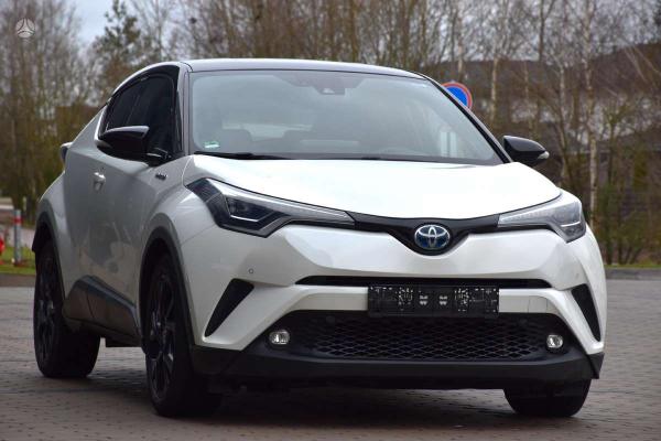 Balts Toyota C-HR 2019 Viļņa, ar dzinēja tilpumu 1.80 L un nobraukumu 94 tūkst. km par 17350 €, foto 1 vietnē AUTOMOTO.COM.LV