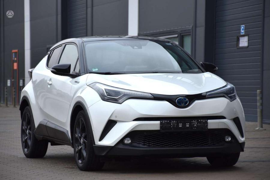 Balts Toyota C-HR 2019 Viļņa, ar dzinēja tilpumu 1.80 L un nobraukumu 94 tūkst. km par 17350 €, foto 5 vietnē AUTOMOTO.COM.LV