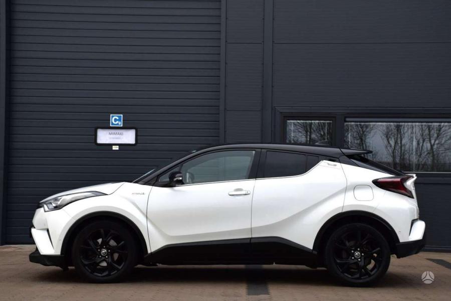 Balts Toyota C-HR 2019 Viļņa, ar dzinēja tilpumu 1.80 L un nobraukumu 94 tūkst. km par 17350 €, foto 34 vietnē AUTOMOTO.COM.LV