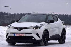 White Toyota C-HR 2019 in Vilnius, with an engine capacity of 1.80 L and mileage of 94 thousand km for 17450 €, photo  on AUTOMOTO.COM.LV
