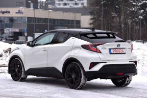 Белый Тойота C-HR 2019 в Вильнюс, объемом двигателя 1.80 л и пробегом 94 тыс. км за 17450 €, фото 10 на AUTOMOTO.COM.LV