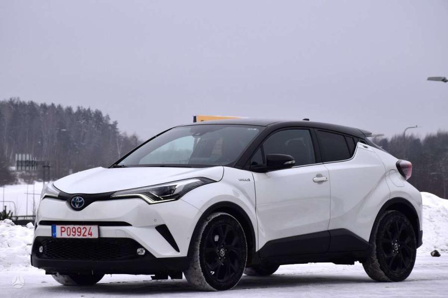 Белый Тойота C-HR 2019 в Вильнюс, объемом двигателя 1.80 л и пробегом 94 тыс. км за 17450 €, фото 20 на AUTOMOTO.COM.LV