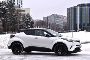 Белый Тойота C-HR 2019 в Вильнюс, объемом двигателя 1.80 л и пробегом 94 тыс. км за 17450 €, фото 28 на AUTOMOTO.COM.LV