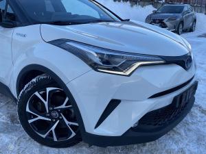 Balts Toyota C-HR 2019 Viļņa, ar dzinēja tilpumu 1.80 L un nobraukumu 124 tūkst. km par 16500 €, foto 2 vietnē AUTOMOTO.COM.LV