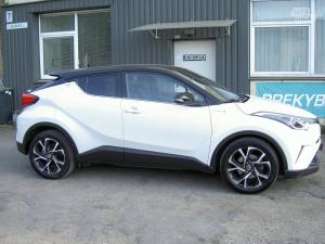 Белый Тойота C-HR 2019 в Вильнюс, объемом двигателя 1.80 л и пробегом 139 тыс. км за 16299 €, фото 12 на AUTOMOTO.COM.LV