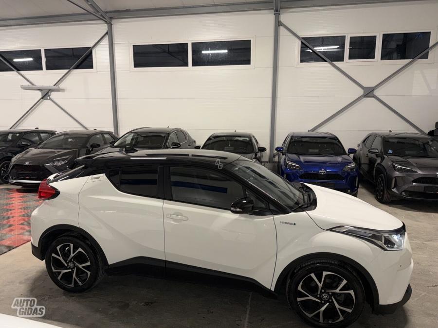 Белый Тойота C-HR 2019 в Вильнюс, объемом двигателя 1.80 л и пробегом 91 тыс. км за 16750 €, фото 7 на AUTOMOTO.COM.LV