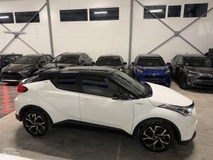 Белый Тойота C-HR 2019 в Вильнюс, объемом двигателя 1.80 л и пробегом 91 тыс. км за 16750 €, фото 8 на AUTOMOTO.COM.LV
