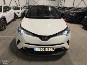 Белый Тойота C-HR 2019 в Вильнюс, объемом двигателя 1.80 л и пробегом 91 тыс. км за 16750 €, фото 14 на AUTOMOTO.COM.LV