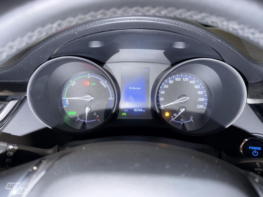 Белый Тойота C-HR 2019 в Вильнюс, объемом двигателя 1.80 л и пробегом 91 тыс. км за 16750 €, фото 23 на AUTOMOTO.COM.LV