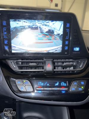 Белый Тойота C-HR 2019 в Вильнюс, объемом двигателя 1.80 л и пробегом 91 тыс. км за 16750 €, фото 24 на AUTOMOTO.COM.LV
