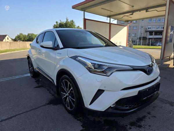 Balts Toyota C-HR 2019 Kretinga, ar dzinēja tilpumu 1.80 L un nobraukumu 261 tūkst. km par 13800 €, foto 5 vietnē AUTOMOTO.COM.LV
