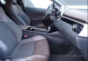 White Toyota C-HR 2019 in Kretinga, with an engine capacity of 1.80 L and mileage of 261 thousand km for 13800 €, photo 21 on AUTOMOTO.COM.LV