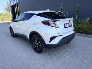 Белый Тойота C-HR 2019 в Вильнюс, объемом двигателя 1.80 л и пробегом 187 тыс. км за 16900 €, фото 5 на AUTOMOTO.COM.LV