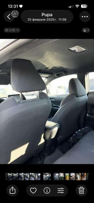 White Toyota C-HR 2019 in Kaunas, with an engine capacity of 1.99 L and mileage of 87 thousand km for 13600 €, photo 20 on AUTOMOTO.COM.LV