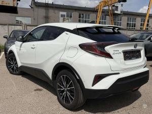 Balts Toyota C-HR 2019 Viļņa, ar dzinēja tilpumu 1.80 L un nobraukumu 157 tūkst. km par 14700 €, foto 14 vietnē AUTOMOTO.COM.LV