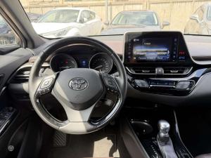 Balts Toyota C-HR 2019 Viļņa, ar dzinēja tilpumu 1.80 L un nobraukumu 157 tūkst. km par 14700 €, foto 15 vietnē AUTOMOTO.COM.LV