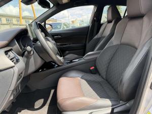 Balts Toyota C-HR 2019 Viļņa, ar dzinēja tilpumu 1.80 L un nobraukumu 157 tūkst. km par 14700 €, foto 18 vietnē AUTOMOTO.COM.LV
