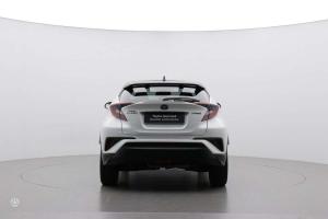 Белый Тойота C-HR 2019 в Вильнюс, объемом двигателя 1.80 л и пробегом 117 тыс. км за 21900 €, фото 6 на AUTOMOTO.COM.LV