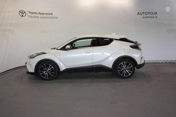 Белый Тойота C-HR 2019 в Каунас, объемом двигателя 1.80 л и пробегом 151 тыс. км за 19900 €, фото 3 на AUTOMOTO.COM.LV