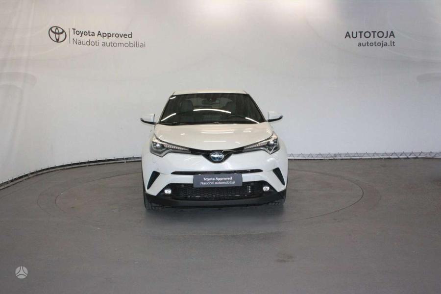 Balts Toyota C-HR 2019 Kauņa, ar dzinēja tilpumu 1.80 L un nobraukumu 151 tūkst. km par 19900 €, foto 6 vietnē AUTOMOTO.COM.LV