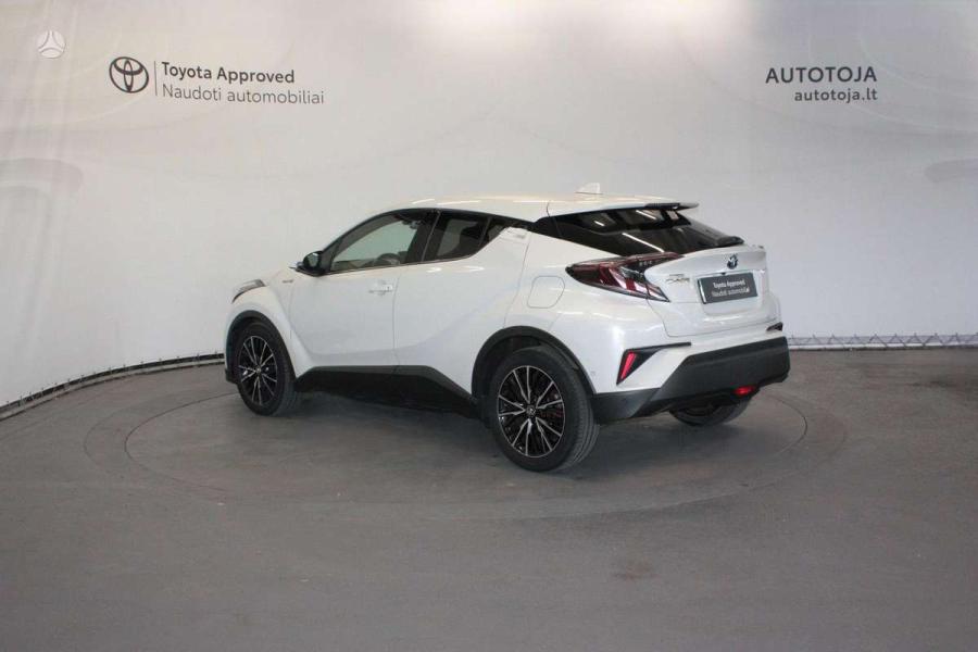 Balts Toyota C-HR 2019 Kauņa, ar dzinēja tilpumu 1.80 L un nobraukumu 151 tūkst. km par 19900 €, foto 18 vietnē AUTOMOTO.COM.LV