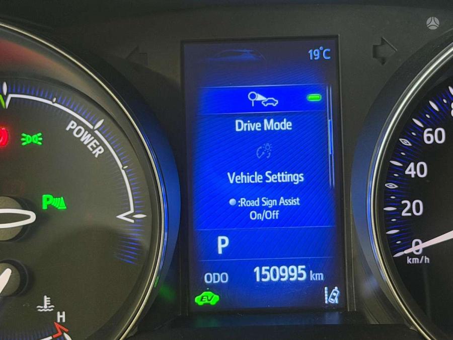 Balts Toyota C-HR 2019 Kauņa, ar dzinēja tilpumu 1.80 L un nobraukumu 151 tūkst. km par 19900 €, foto 28 vietnē AUTOMOTO.COM.LV