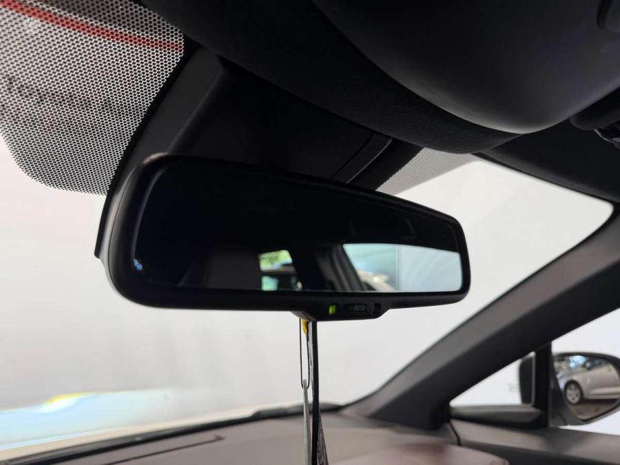 Balts Toyota C-HR 2019 Kauņa, ar dzinēja tilpumu 1.80 L un nobraukumu 151 tūkst. km par 19900 €, foto 33 vietnē AUTOMOTO.COM.LV
