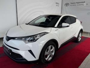 White Toyota C-HR 2019 in Siauliai, with an engine capacity of 1.80 L and mileage of 143 thousand km for 17900 €, photo  on AUTOMOTO.COM.LV