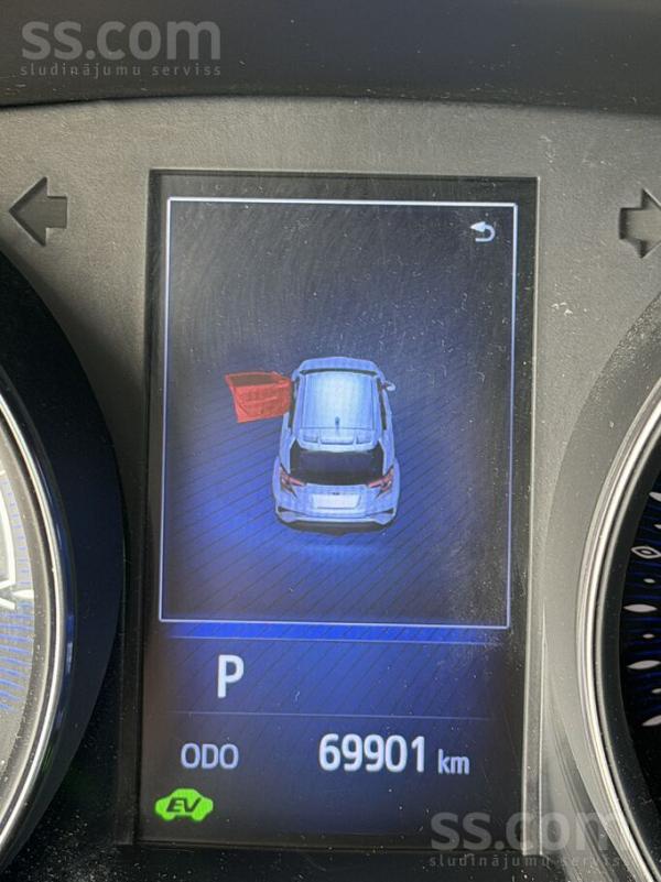 Balts Toyota C-HR 2019 Rīga, ar dzinēja tilpumu 1.80 L un nobraukumu 70 tūkst. km par 19450 €, foto 10 vietnē AUTOMOTO.COM.LV