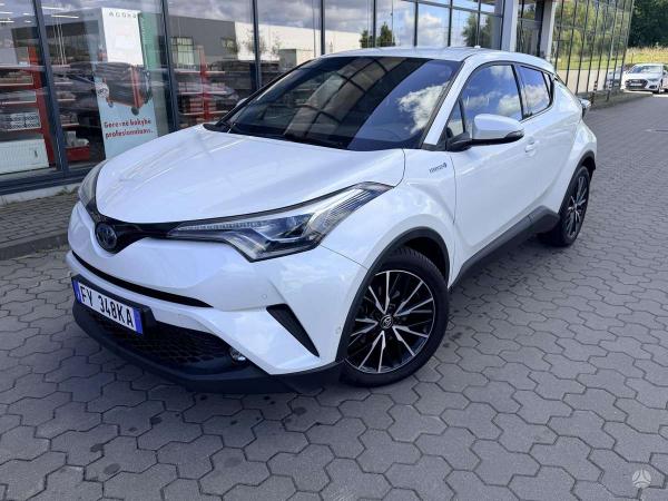 Белый Тойота C-HR 2019 в Вильнюс, объемом двигателя 1.80 л и пробегом 187 тыс. км за 16300 €, фото 1 на AUTOMOTO.COM.LV
