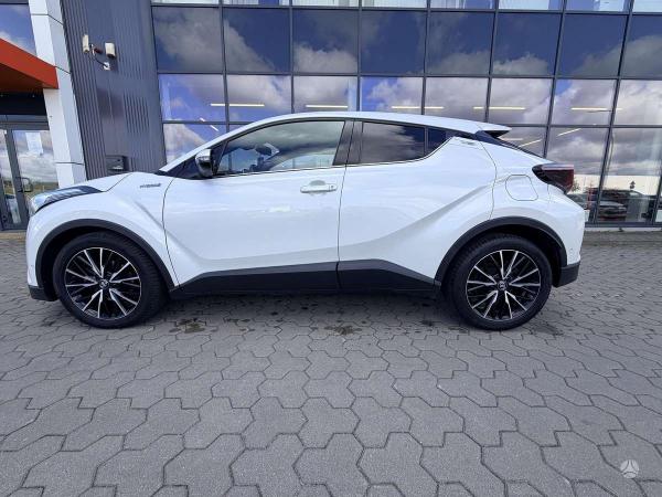 Белый Тойота C-HR 2019 в Вильнюс, объемом двигателя 1.80 л и пробегом 187 тыс. км за 16300 €, фото 6 на AUTOMOTO.COM.LV