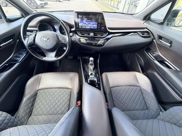 Белый Тойота C-HR 2019 в Вильнюс, объемом двигателя 1.80 л и пробегом 187 тыс. км за 16300 €, фото 8 на AUTOMOTO.COM.LV