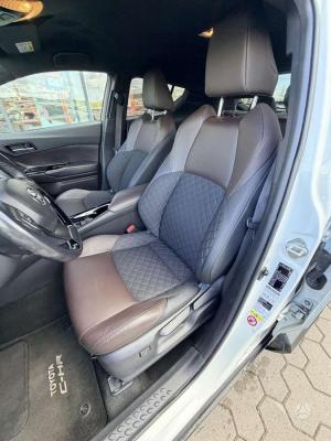 Белый Тойота C-HR 2019 в Вильнюс, объемом двигателя 1.80 л и пробегом 187 тыс. км за 16300 €, фото 10 на AUTOMOTO.COM.LV