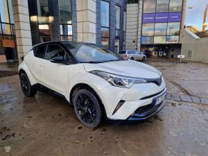 Белый Тойота C-HR 2020 в Вильнюс, объемом двигателя 1.80 л и пробегом 52 тыс. км за 17400 €, фото 20 на AUTOMOTO.COM.LV