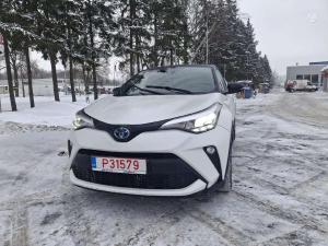 Balts Toyota C-HR 2020 Viļņa, ar dzinēja tilpumu 1.80 L un nobraukumu 118 tūkst. km par 18197 €, foto 7 vietnē AUTOMOTO.COM.LV
