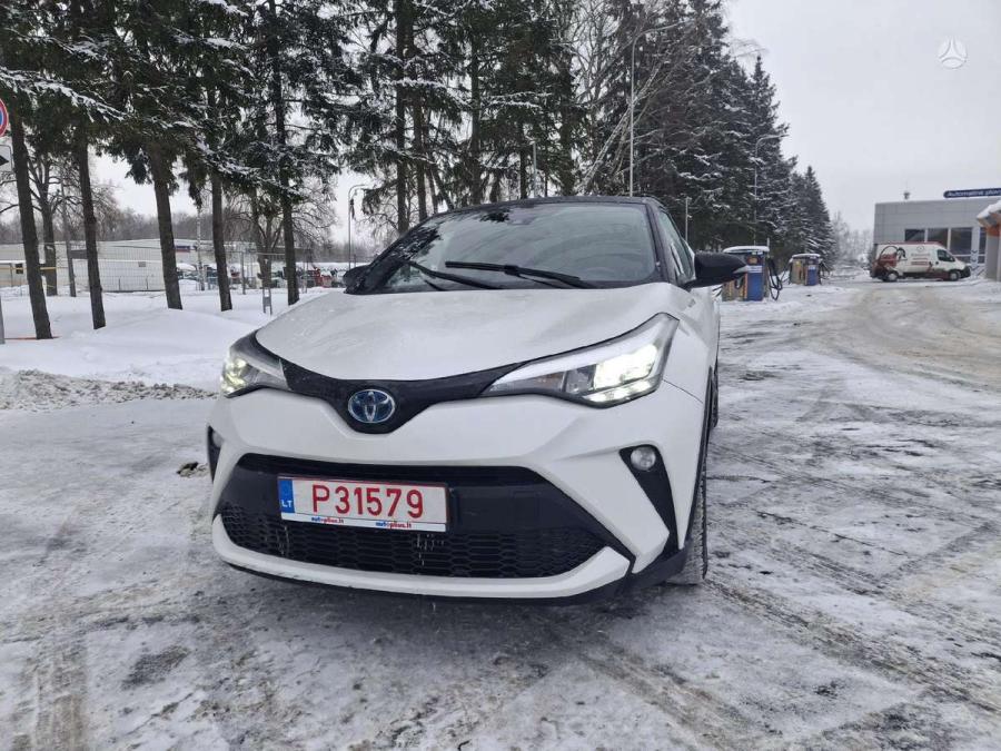 Balts Toyota C-HR 2020 Viļņa, ar dzinēja tilpumu 1.80 L un nobraukumu 118 tūkst. km par 18197 €, foto 7 vietnē AUTOMOTO.COM.LV